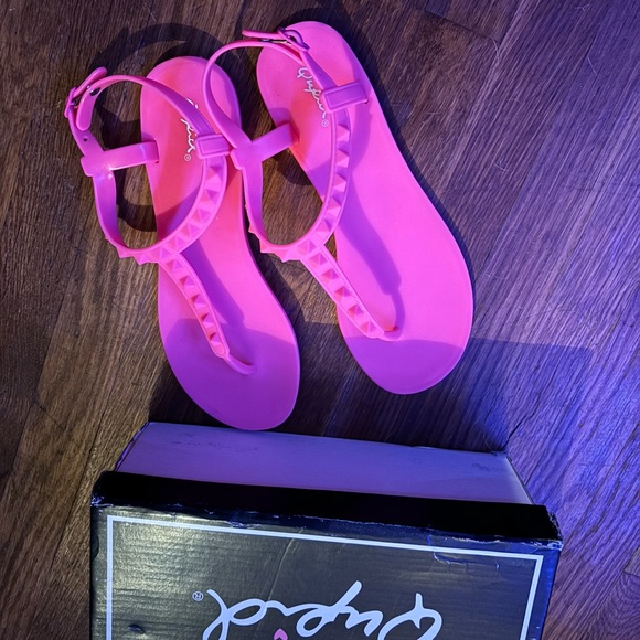 Qupid | Shoes | New Never Worn Neon Fushia Qupid Sandles Size 7 | Poshmark